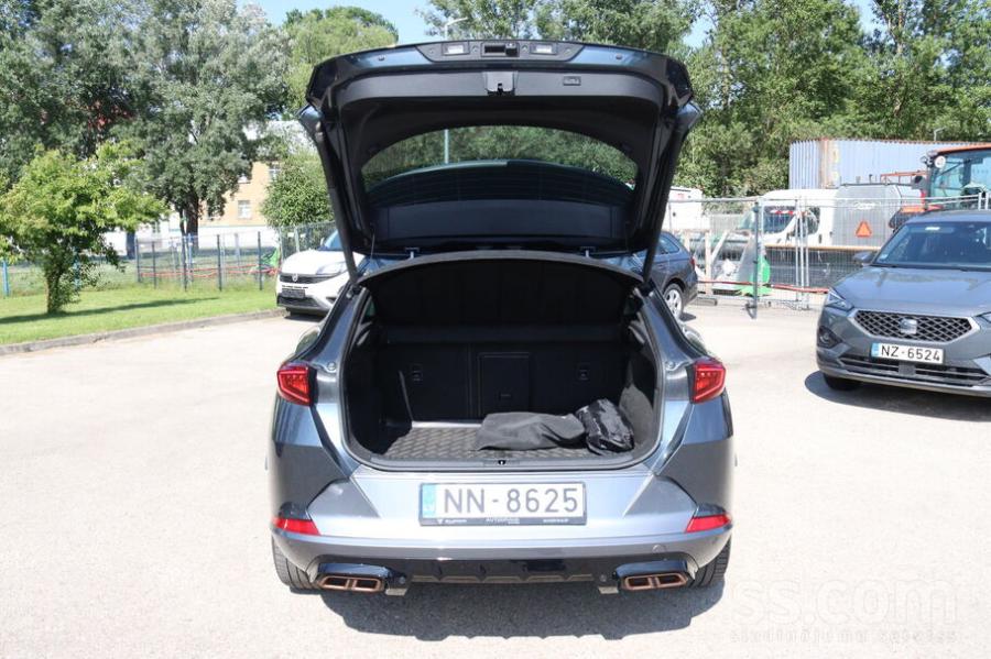 Pelēks Cupra Formentor 2023 Rīga, ar dzinēja tilpumu 1.40 L un nobraukumu 59 tūkst. km par 26990 €, foto 31 vietnē AUTOMOTO.COM.LV