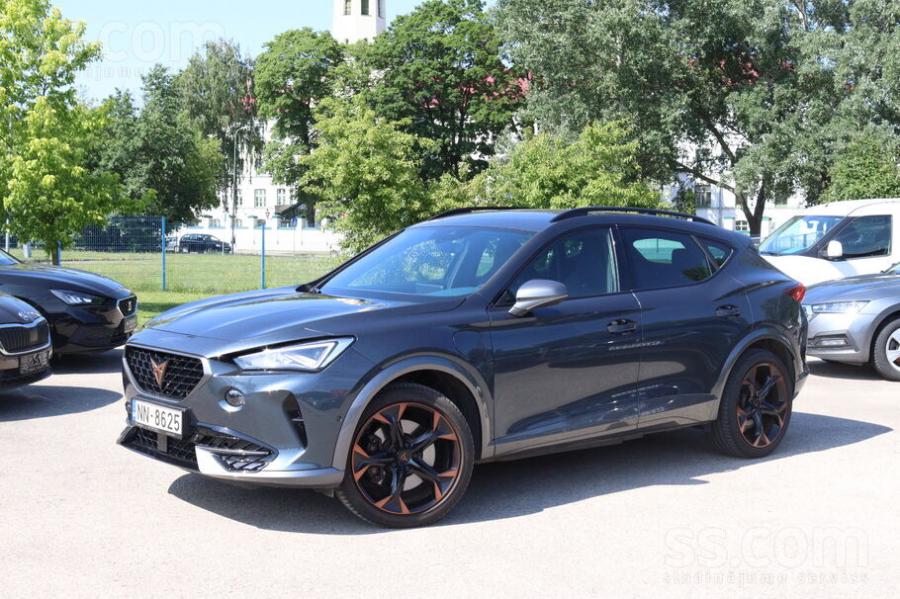 Pelēks Cupra Formentor 2023 Rīga, ar dzinēja tilpumu 1.40 L un nobraukumu 59 tūkst. km par 26990 €, foto 32 vietnē AUTOMOTO.COM.LV