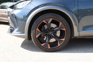 Pelēks Cupra Formentor 2023 Rīga, ar dzinēja tilpumu 1.40 L un nobraukumu 59 tūkst. km par 26990 €, foto 34 vietnē AUTOMOTO.COM.LV