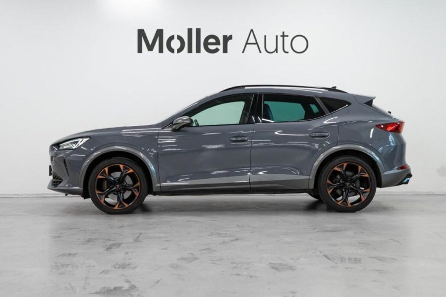 Grey Cupra Formentor 2023 in Vilnius, with an engine capacity of 2.00 L and mileage of 41 thousand km for 30900 €, photo 3 on AUTOMOTO.COM.LV