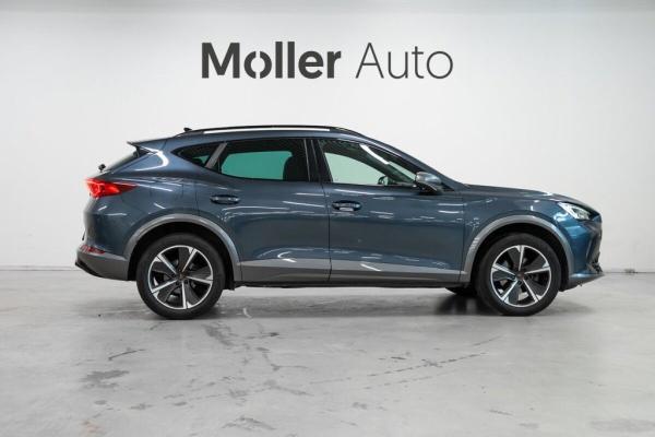 Pelēks Cupra Formentor 2023 Viļņa, ar dzinēja tilpumu 1.50 L un nobraukumu 91 tūkst. km par 23900 €, foto 4 vietnē AUTOMOTO.COM.LV