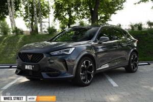 Серый Cupra Formentor 2023 в Вильнюс, объемом двигателя 1.98 л и пробегом 19 тыс. км за 29700 €, фото  на AUTOMOTO.COM.LV