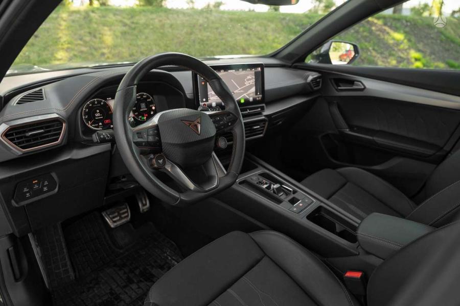Серый Cupra Formentor 2023 в Вильнюс, объемом двигателя 1.98 л и пробегом 19 тыс. км за 29700 €, фото 14 на AUTOMOTO.COM.LV