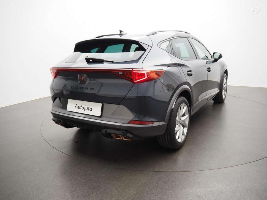 Pelēks Cupra Formentor 2023 Viļņa, ar dzinēja tilpumu 1.40 L un nobraukumu 35 tūkst. km par 23800 €, foto 5 vietnē AUTOMOTO.COM.LV