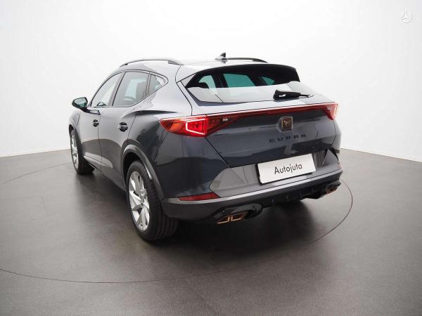 Pelēks Cupra Formentor 2023 Viļņa, ar dzinēja tilpumu 1.40 L un nobraukumu 35 tūkst. km par 23800 €, foto 6 vietnē AUTOMOTO.COM.LV