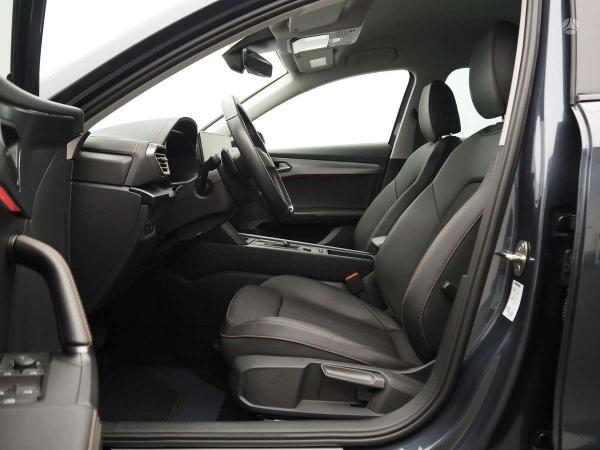 Pelēks Cupra Formentor 2023 Viļņa, ar dzinēja tilpumu 1.40 L un nobraukumu 35 tūkst. km par 23800 €, foto 8 vietnē AUTOMOTO.COM.LV