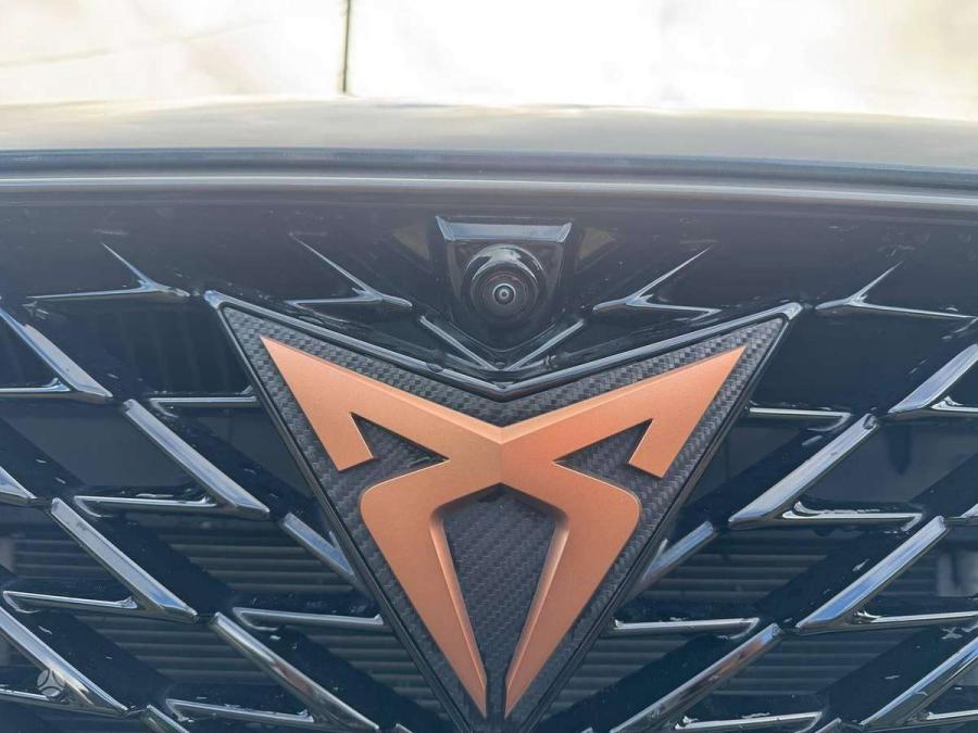 Серый Cupra Formentor 2023 в Вильнюс, объемом двигателя 1.40 л и пробегом 14 тыс. км за 24500 €, фото 10 на AUTOMOTO.COM.LV