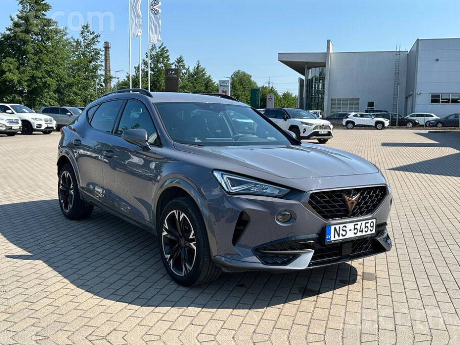 Серый Cupra Formentor 2023 в Лиепая, объемом двигателя 1.50 л и пробегом 47 тыс. км за 25900 €, фото 5 на AUTOMOTO.COM.LV