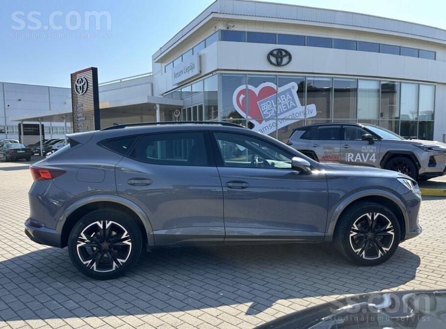 Серый Cupra Formentor 2023 в Лиепая, объемом двигателя 1.50 л и пробегом 47 тыс. км за 25900 €, фото 6 на AUTOMOTO.COM.LV