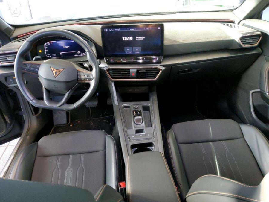 Pelēks Cupra Formentor 2023 Viļņa, ar dzinēja tilpumu 1.40 L un nobraukumu 56 tūkst. km par 24999 €, foto 8 vietnē AUTOMOTO.COM.LV