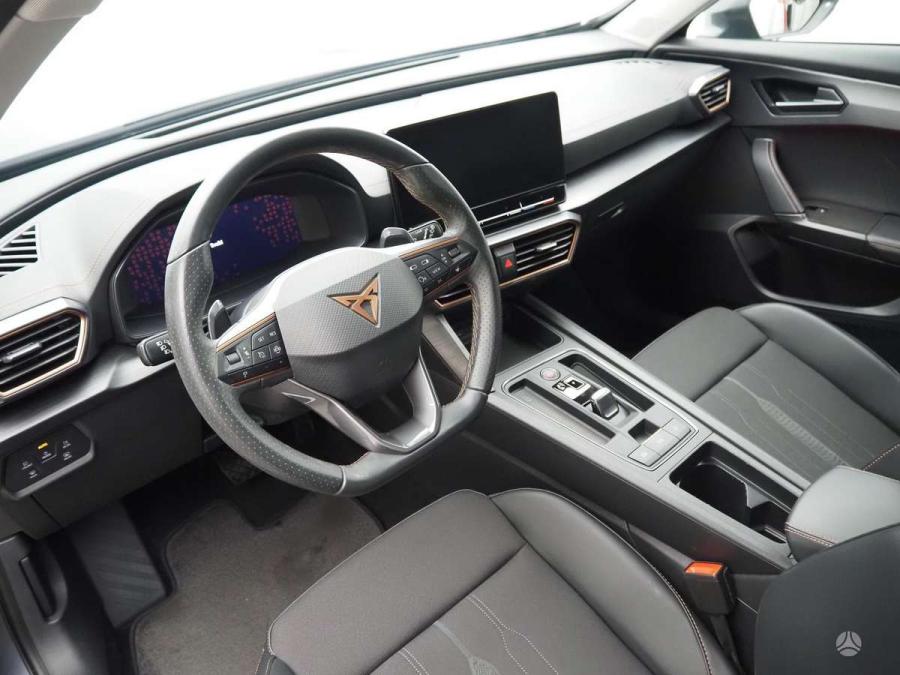 Pelēks Cupra Formentor 2023 Viļņa, ar dzinēja tilpumu 1.97 L un nobraukumu 62 tūkst. km par 25800 €, foto 10 vietnē AUTOMOTO.COM.LV