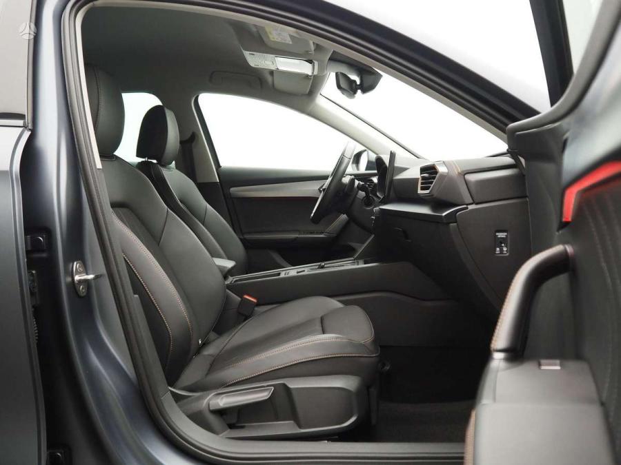 Pelēks Cupra Formentor 2023 Viļņa, ar dzinēja tilpumu 1.97 L un nobraukumu 62 tūkst. km par 25800 €, foto 12 vietnē AUTOMOTO.COM.LV