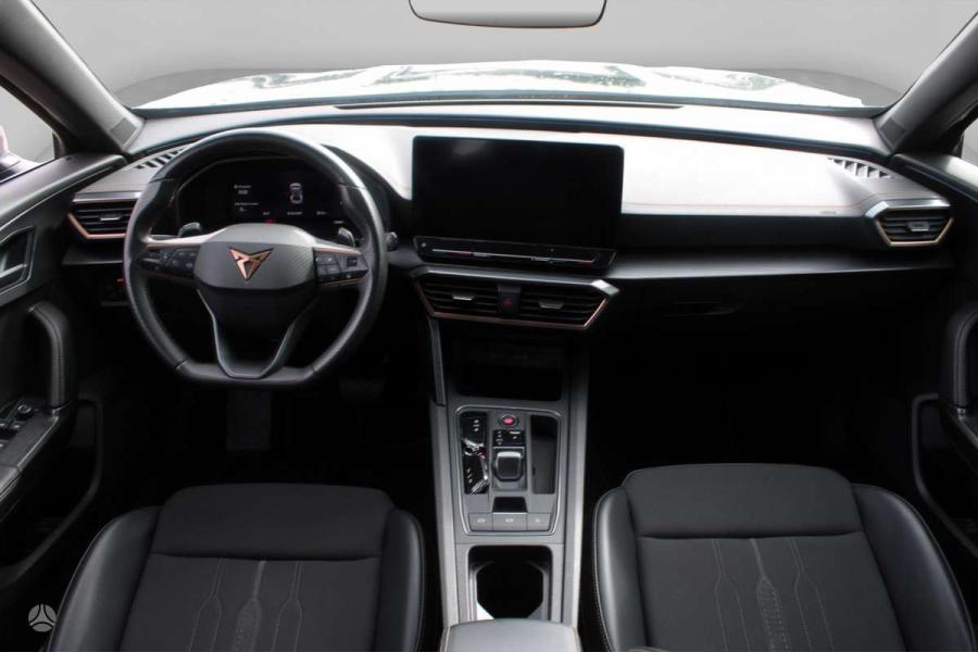 Серый Cupra Formentor 2023 в Каунас, объемом двигателя 1.50 л и пробегом 166 тыс. км за 20990 €, фото 27 на AUTOMOTO.COM.LV
