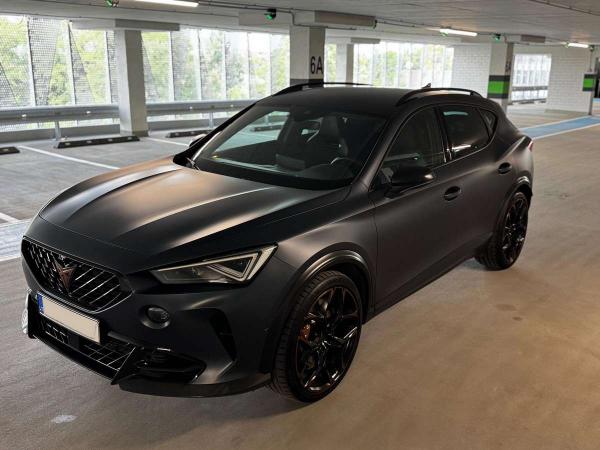 Серый Cupra Formentor 2023 в Вильнюс, объемом двигателя 2.48 л и пробегом 69 тыс. км за 35500 €, фото 4 на AUTOMOTO.COM.LV