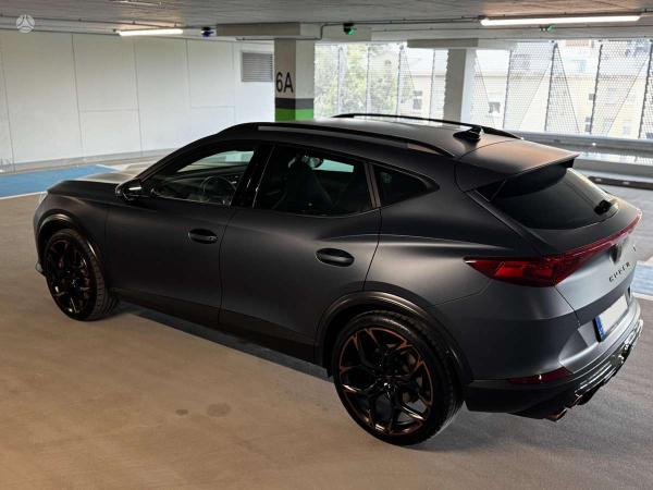 Серый Cupra Formentor 2023 в Вильнюс, объемом двигателя 2.48 л и пробегом 69 тыс. км за 35500 €, фото 5 на AUTOMOTO.COM.LV