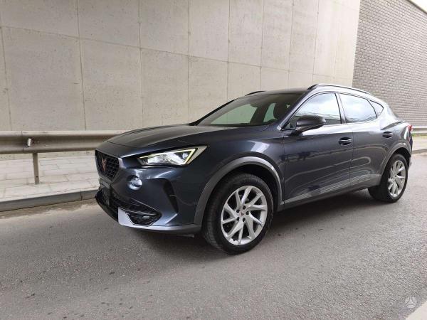 Pelēks Cupra Formentor 2023 Kalvarija, ar dzinēja tilpumu 1.50 L un nobraukumu 129 tūkst. km par 20389 €, foto 1 vietnē AUTOMOTO.COM.LV