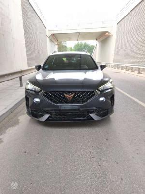 Pelēks Cupra Formentor 2023 Kalvarija, ar dzinēja tilpumu 1.50 L un nobraukumu 129 tūkst. km par 20389 €, foto 5 vietnē AUTOMOTO.COM.LV