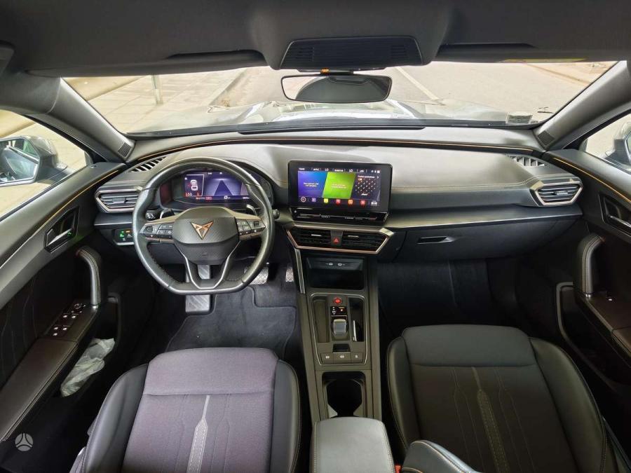 Pelēks Cupra Formentor 2023 Kalvarija, ar dzinēja tilpumu 1.50 L un nobraukumu 129 tūkst. km par 20389 €, foto 12 vietnē AUTOMOTO.COM.LV