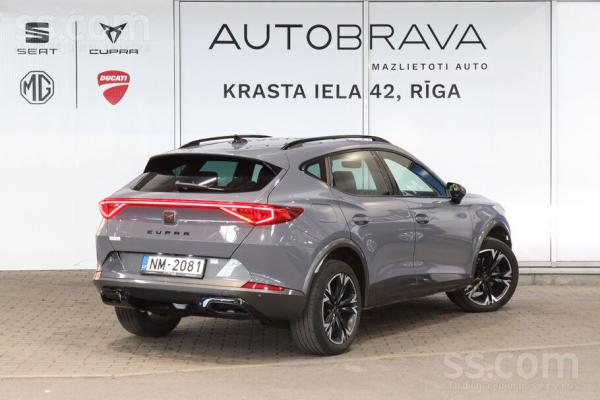 Серый Cupra Formentor 2023 в Рига, объемом двигателя 1.50 л и пробегом 77 тыс. км за 22990 €, фото 6 на AUTOMOTO.COM.LV