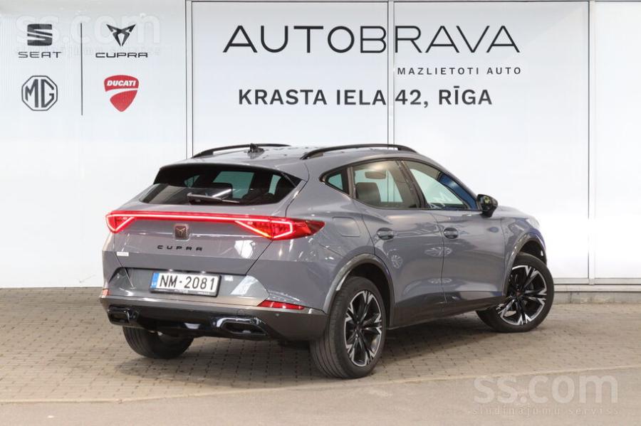 Серый Cupra Formentor 2023 в Рига, объемом двигателя 1.50 л и пробегом 77 тыс. км за 22990 €, фото 7 на AUTOMOTO.COM.LV