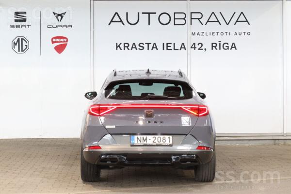 Серый Cupra Formentor 2023 в Рига, объемом двигателя 1.50 л и пробегом 77 тыс. км за 22990 €, фото 7 на AUTOMOTO.COM.LV