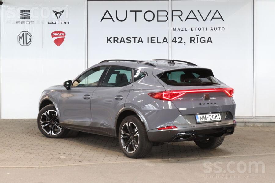 Серый Cupra Formentor 2023 в Рига, объемом двигателя 1.50 л и пробегом 77 тыс. км за 22990 €, фото 9 на AUTOMOTO.COM.LV