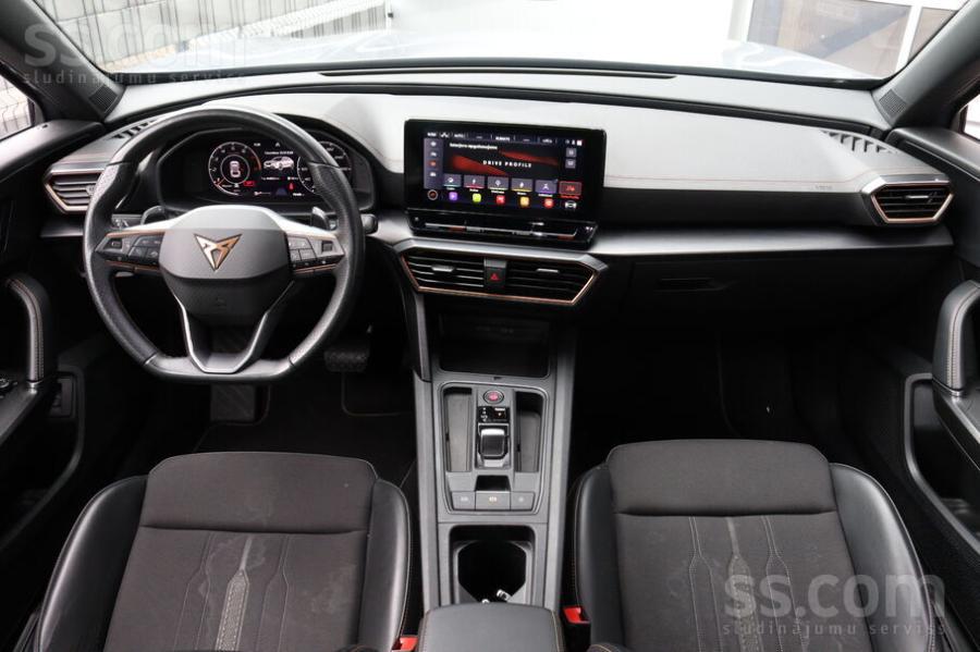 Серый Cupra Formentor 2023 в Рига, объемом двигателя 1.50 л и пробегом 77 тыс. км за 22990 €, фото 28 на AUTOMOTO.COM.LV