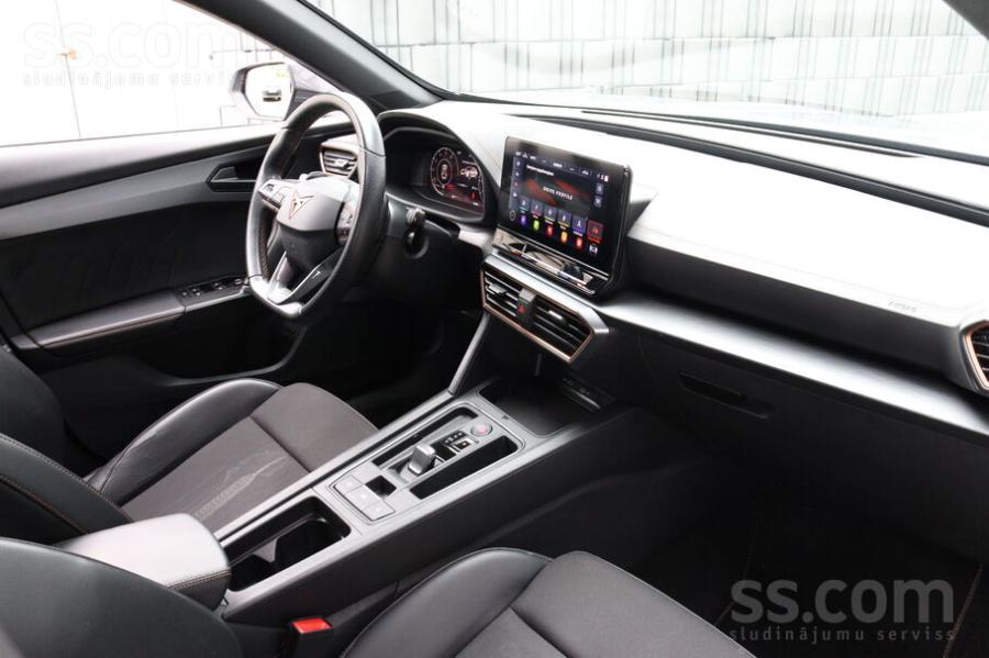 Серый Cupra Formentor 2023 в Рига, объемом двигателя 1.50 л и пробегом 77 тыс. км за 22990 €, фото 30 на AUTOMOTO.COM.LV