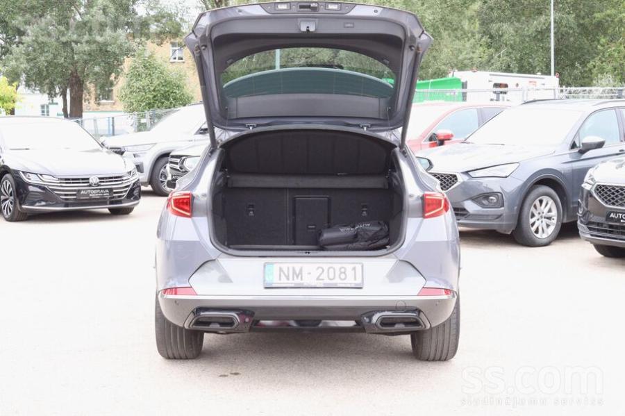 Серый Cupra Formentor 2023 в Рига, объемом двигателя 1.50 л и пробегом 77 тыс. км за 22990 €, фото 33 на AUTOMOTO.COM.LV