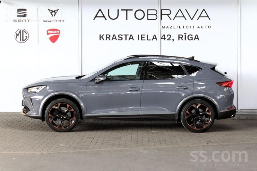 Grey Cupra Formentor 2023 in Riga, with an engine capacity of 2.00 L and mileage of 42 thousand km for 28990 €, photo 5 on AUTOMOTO.COM.LV