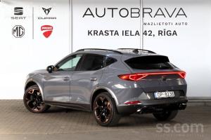 Grey Cupra Formentor 2023 in Riga, with an engine capacity of 2.00 L and mileage of 42 thousand km for 28990 €, photo 7 on AUTOMOTO.COM.LV