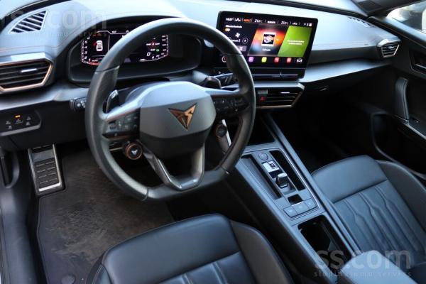 Серый Cupra Formentor 2023 в Рига, объемом двигателя 2.00 л и пробегом 42 тыс. км за 28990 €, фото 9 на AUTOMOTO.COM.LV