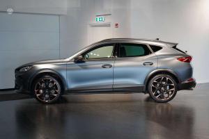 Серый Cupra Formentor 2023 в Вильнюс, объемом двигателя 2.48 л и пробегом 43 тыс. км за 36900 €, фото 3 на AUTOMOTO.COM.LV