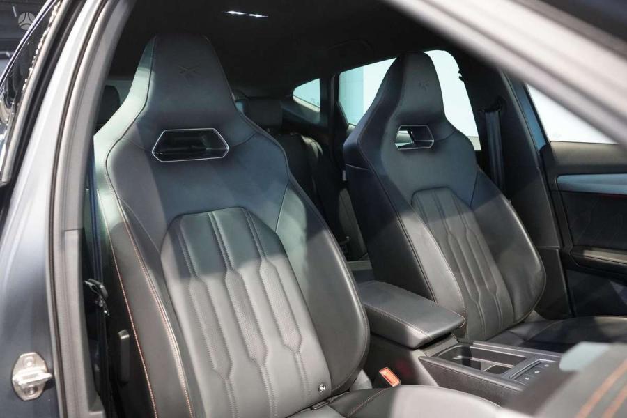 Серый Cupra Formentor 2023 в Вильнюс, объемом двигателя 2.48 л и пробегом 43 тыс. км за 36900 €, фото 12 на AUTOMOTO.COM.LV