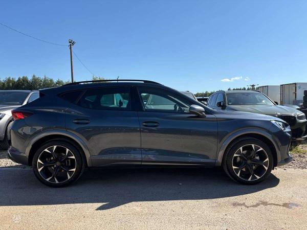 Серый Cupra Formentor 2023 в Вильнюс, объемом двигателя 1.40 л и пробегом 42 тыс. км за 23600 €, фото 5 на AUTOMOTO.COM.LV