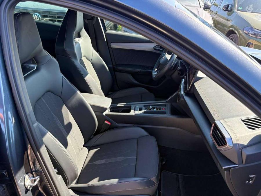 Серый Cupra Formentor 2023 в Вильнюс, объемом двигателя 1.40 л и пробегом 42 тыс. км за 23600 €, фото 16 на AUTOMOTO.COM.LV