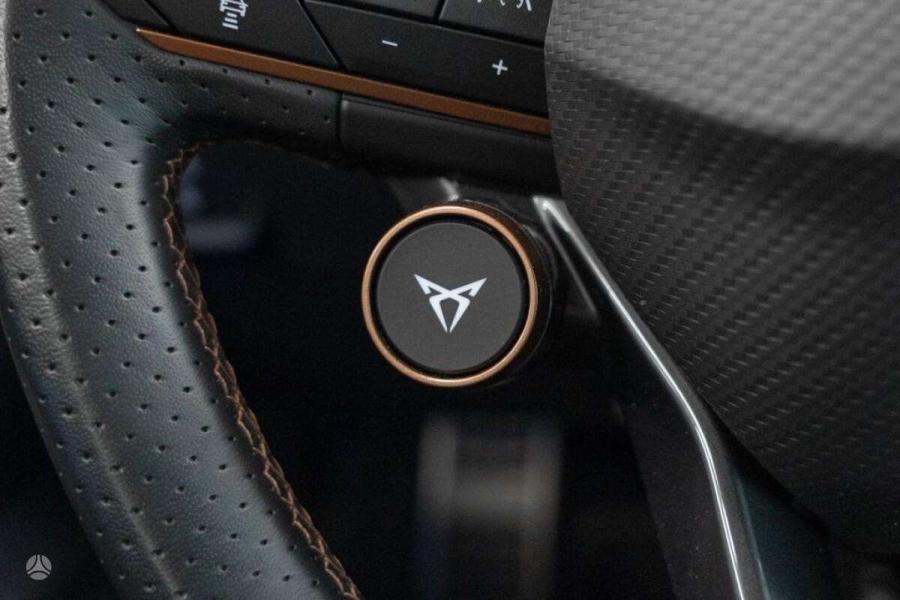Pelēks Cupra Formentor 2023 Viļņa, ar dzinēja tilpumu 2.00 L un nobraukumu 41 tūkst. km par 29500 €, foto 12 vietnē AUTOMOTO.COM.LV