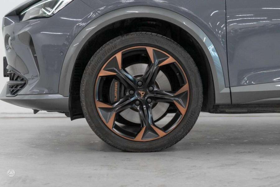 Pelēks Cupra Formentor 2023 Viļņa, ar dzinēja tilpumu 2.00 L un nobraukumu 41 tūkst. km par 29500 €, foto 25 vietnē AUTOMOTO.COM.LV
