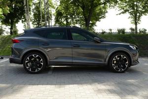 Grey Cupra Formentor 2023 in Vilnius, with an engine capacity of 1.98 L and mileage of 19 thousand km for 29500 €, photo 8 on AUTOMOTO.COM.LV