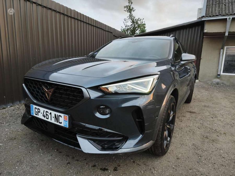 Grey Cupra Formentor 2023 in Kaunas, with an engine capacity of 1.50 L and mileage of 42 thousand km for 16999 €, photo 1 on AUTOMOTO.COM.LV