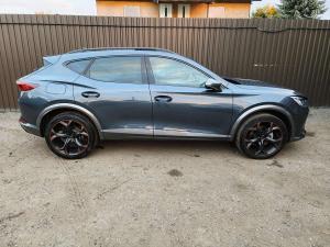 Grey Cupra Formentor 2023 in Kaunas, with an engine capacity of 1.50 L and mileage of 42 thousand km for 16999 €, photo 5 on AUTOMOTO.COM.LV
