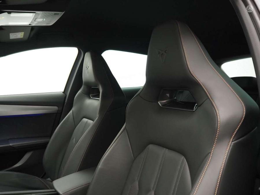 Серый Cupra Formentor 2023 в Вильнюс, объемом двигателя 2.48 л и пробегом 70 тыс. км за 36500 €, фото 21 на AUTOMOTO.COM.LV