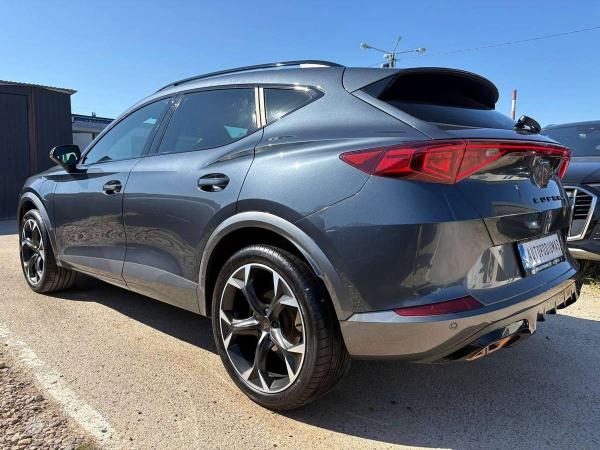 Pelēks Cupra Formentor 2023 Viļņa, ar dzinēja tilpumu 1.40 L un nobraukumu 42 tūkst. km par 23500 €, foto 8 vietnē AUTOMOTO.COM.LV