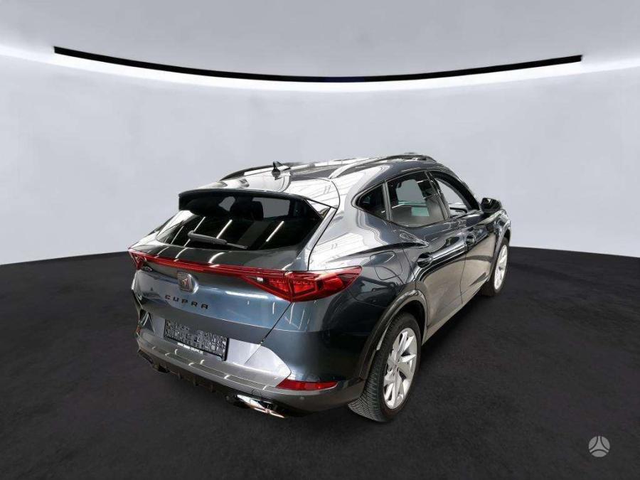 Grey Cupra Formentor 2023 in Vilnius, with an engine capacity of 1.40 L and mileage of 24 thousand km for 24900 €, photo 5 on AUTOMOTO.COM.LV