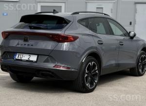Grey Cupra Formentor 2023 in Riga, with an engine capacity of 1.50 L and mileage of 63 thousand km for 23200 €, photo 4 on AUTOMOTO.COM.LV