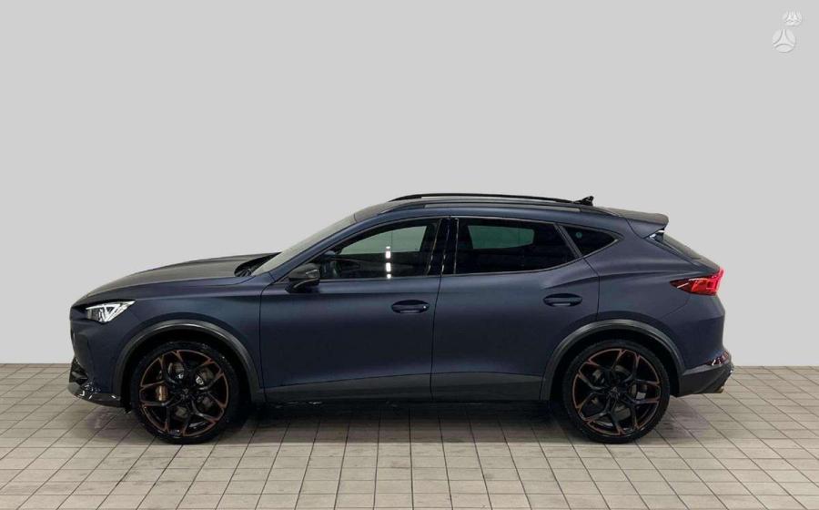 Серый Cupra Formentor 2023 в Каунас, объемом двигателя 2.48 л и пробегом 0 тыс. км за 37000 €, фото 3 на AUTOMOTO.COM.LV