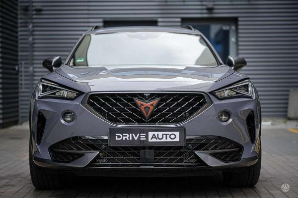 Grey Cupra Formentor 2023 in Vilnius, with an engine capacity of 1.40 L and mileage of 28 thousand km for 26500 €, photo 3 on AUTOMOTO.COM.LV