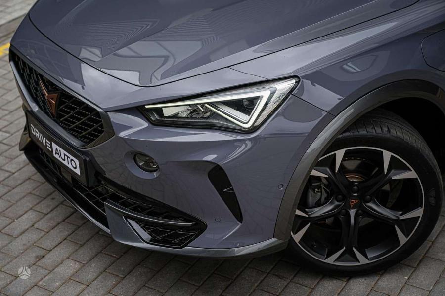 Grey Cupra Formentor 2023 in Vilnius, with an engine capacity of 1.40 L and mileage of 28 thousand km for 26500 €, photo 6 on AUTOMOTO.COM.LV