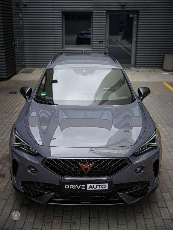 Grey Cupra Formentor 2023 in Vilnius, with an engine capacity of 1.40 L and mileage of 28 thousand km for 26500 €, photo 6 on AUTOMOTO.COM.LV