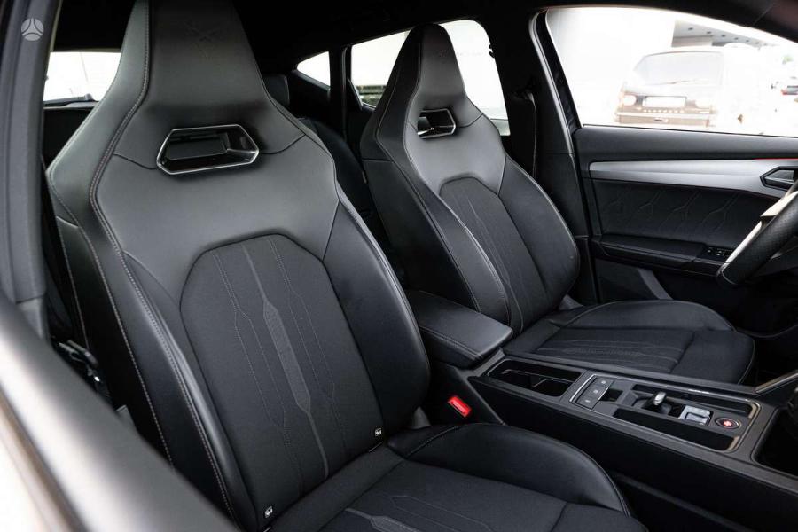 Grey Cupra Formentor 2023 in Vilnius, with an engine capacity of 1.40 L and mileage of 28 thousand km for 26500 €, photo 17 on AUTOMOTO.COM.LV